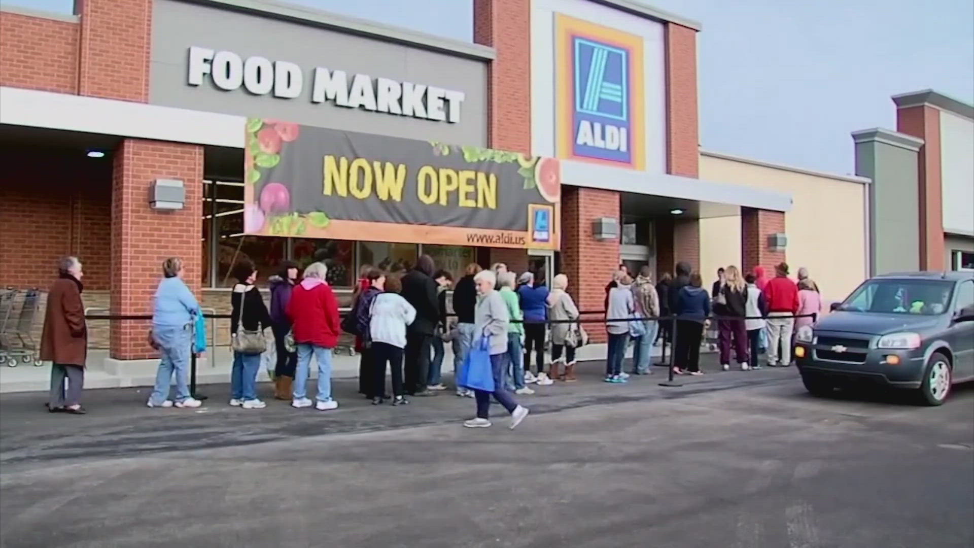 Aldi sued by Oreo maker Mondelez over similar packaging of store-brand ...