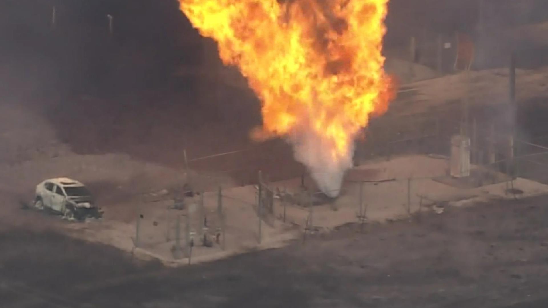 Large pipeline fire near Spencer Highway in Deer Park, Texas | khou.com