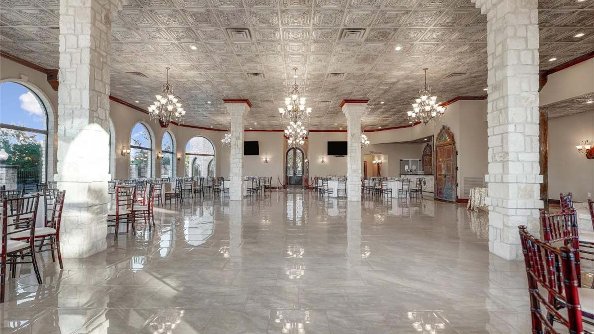 Parsons Castle in North Texas for sale for $5.5M | khou.com