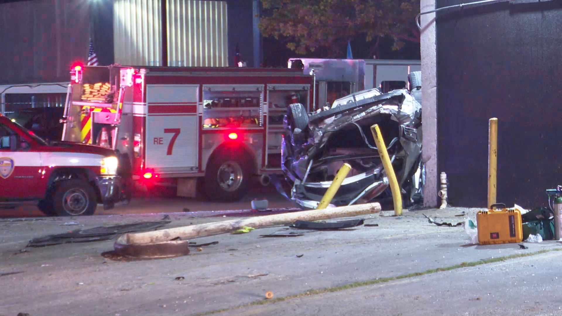 Police investigating deadly crash following chase on Long Drive | khou.com