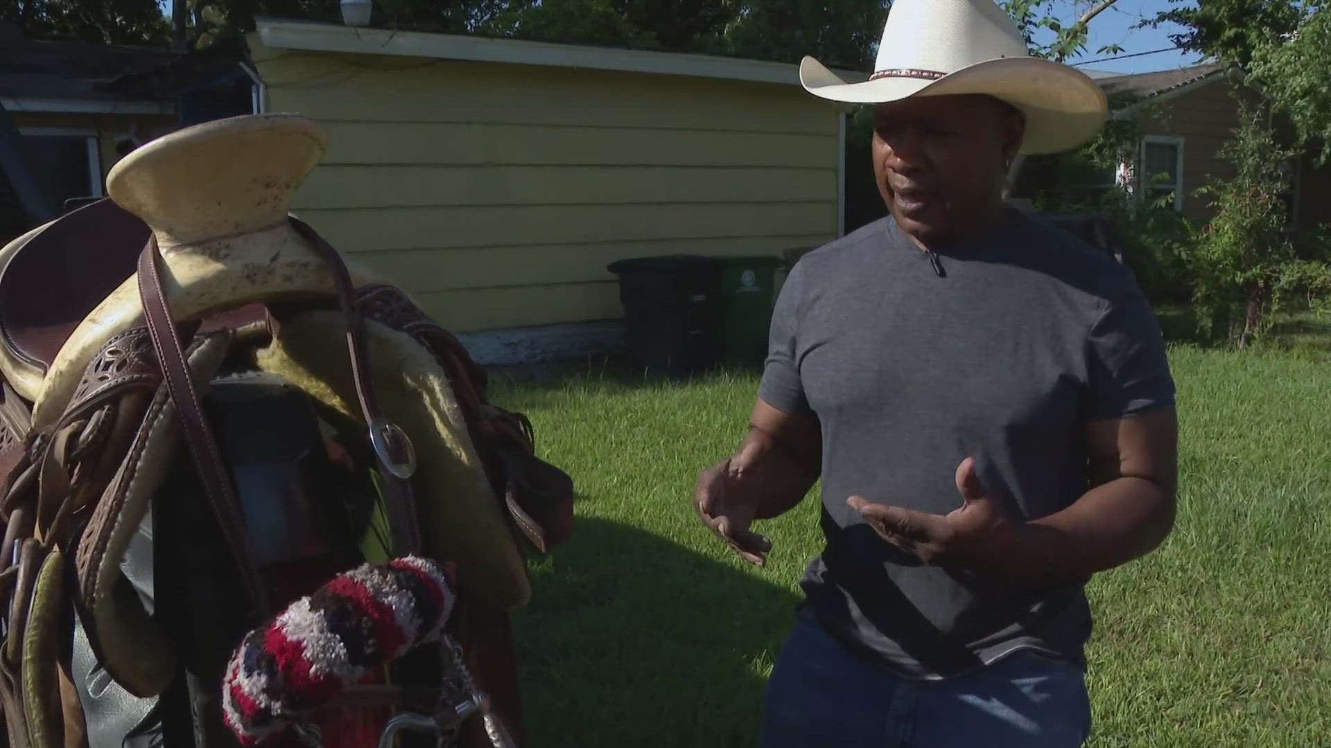 Houston man trying to track down owner of saddle he bought | khou.com