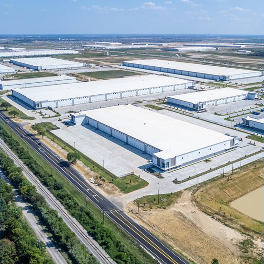Tesla begins hiring for workers at its new $200M Houston-area ...