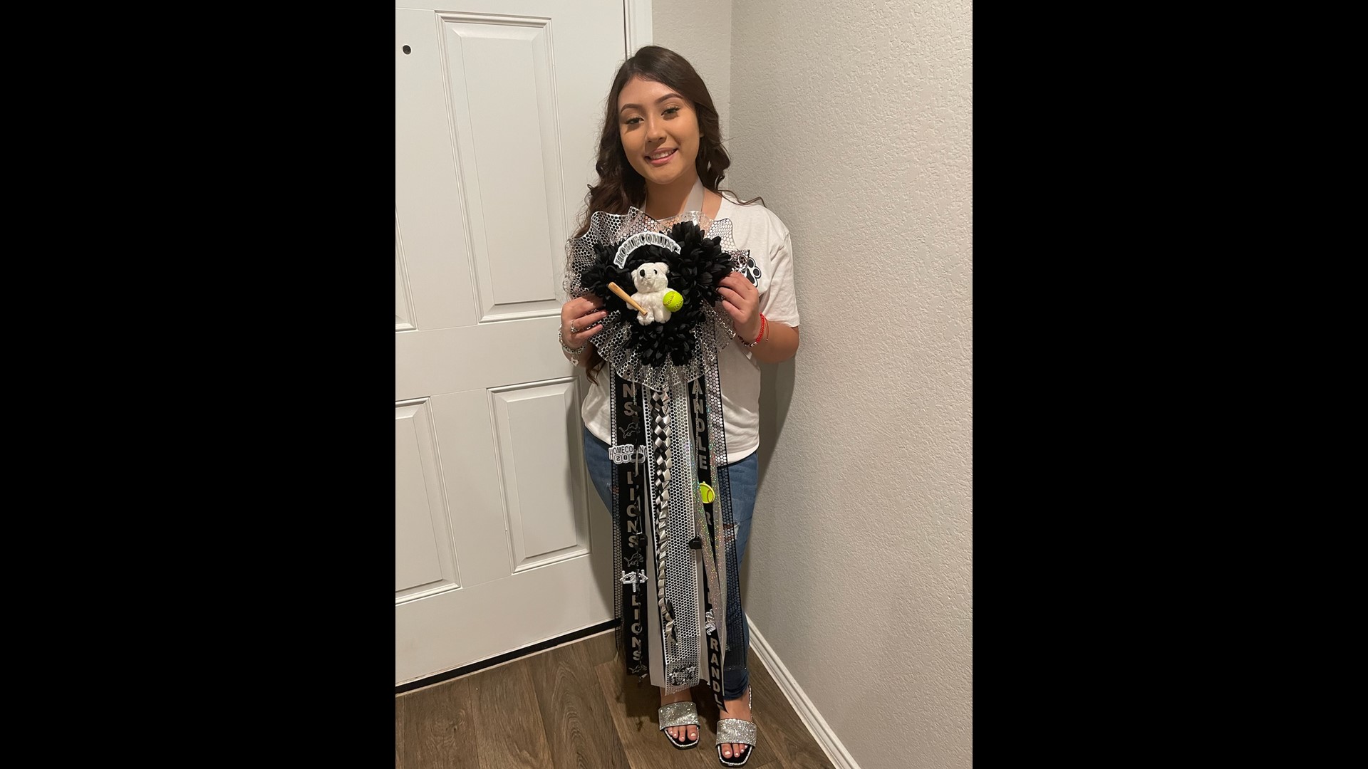 Why are mums so big in Texas? Here is the homecoming history | khou.com