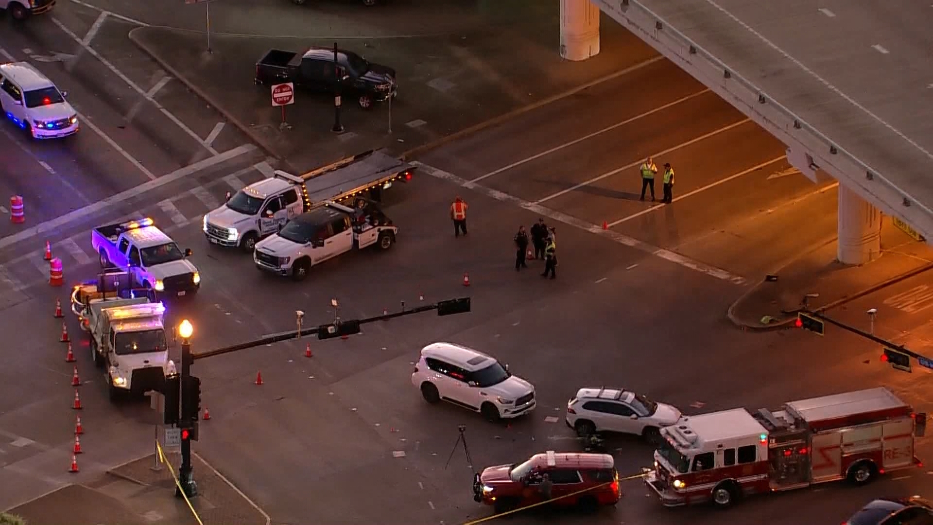 Major fatal crash shuts down Highway 6 at US 59 in Sugar Land | khou.com