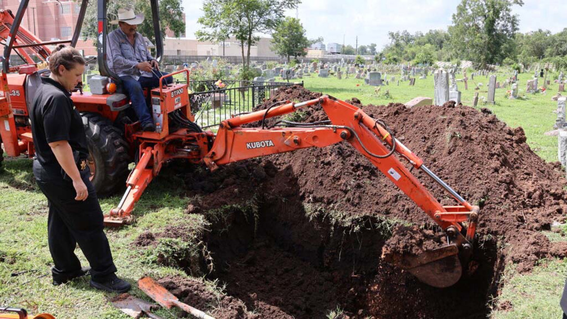 Remains of 1964 murder victim exhumed in Fort Bend County | khou.com