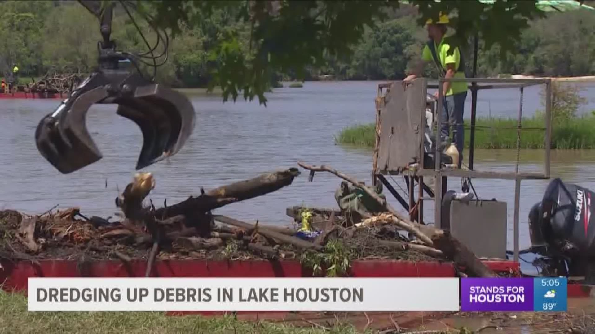Debris from Harvey still being removed from Lake Houston | khou.com