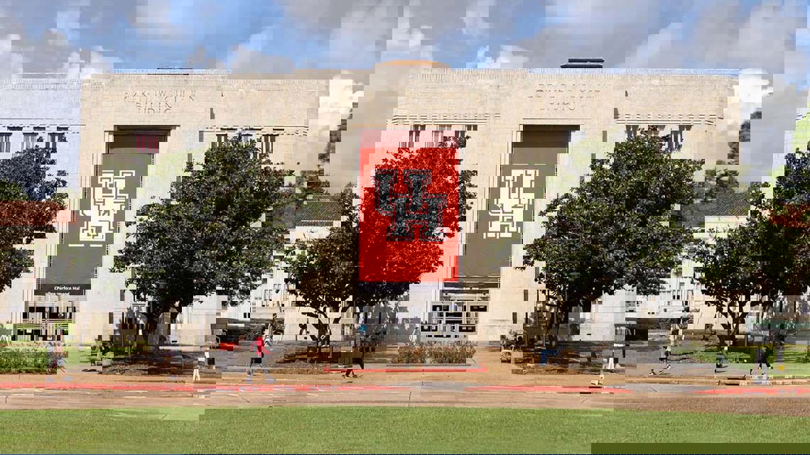 Newly released Uvalde video shows when officers entered classroom ...