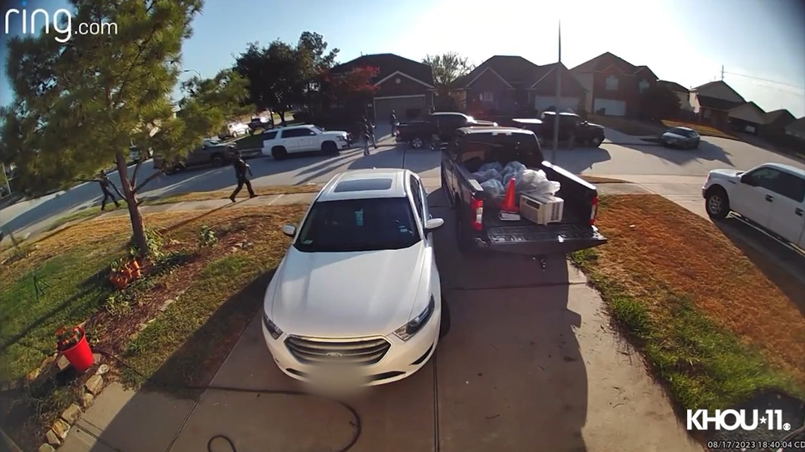 Gunshots from SWAT standoff with Terran Green heard on surveillance ...