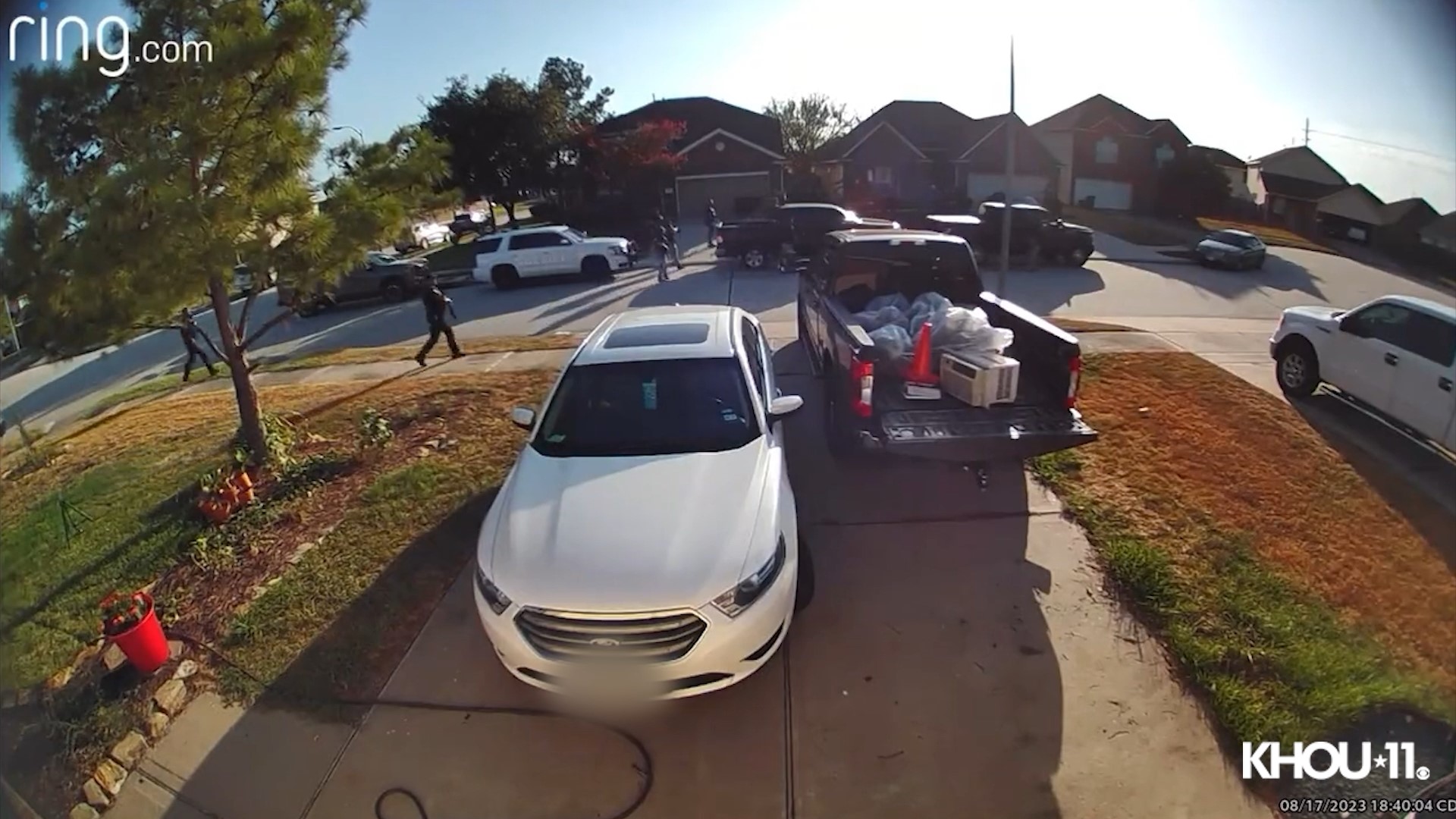 Gunshots from SWAT standoff with Terran Green heard on surveillance ...