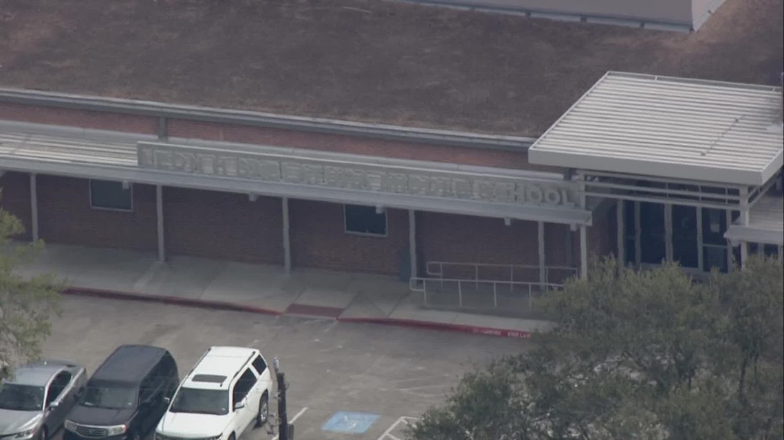 Kid brings gun to middle school in Pearland | Houston, Texas news ...
