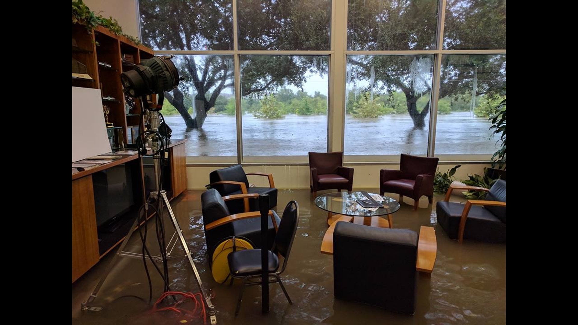 KHOU has a brand new studio! | khou.com
