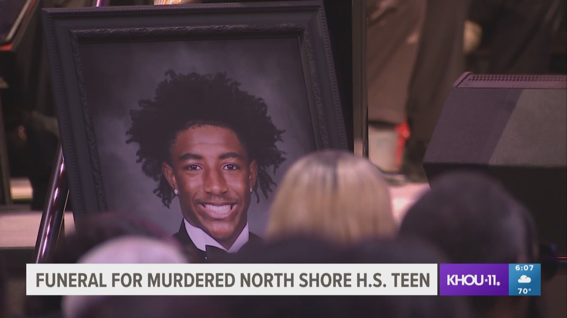 North Shore football player Jarvon Coles funeral service | khou.com