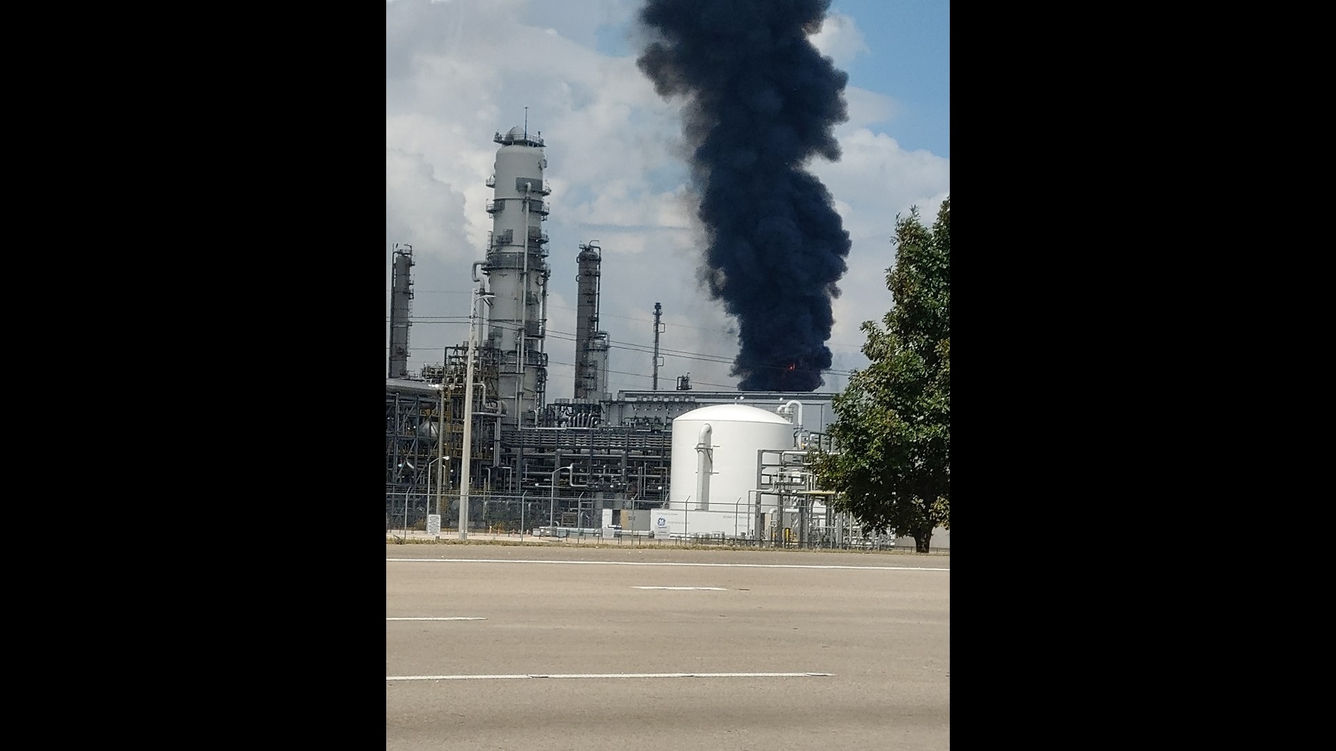 Baytown plant fire: Exxon facility burning, shelter in place | khou.com