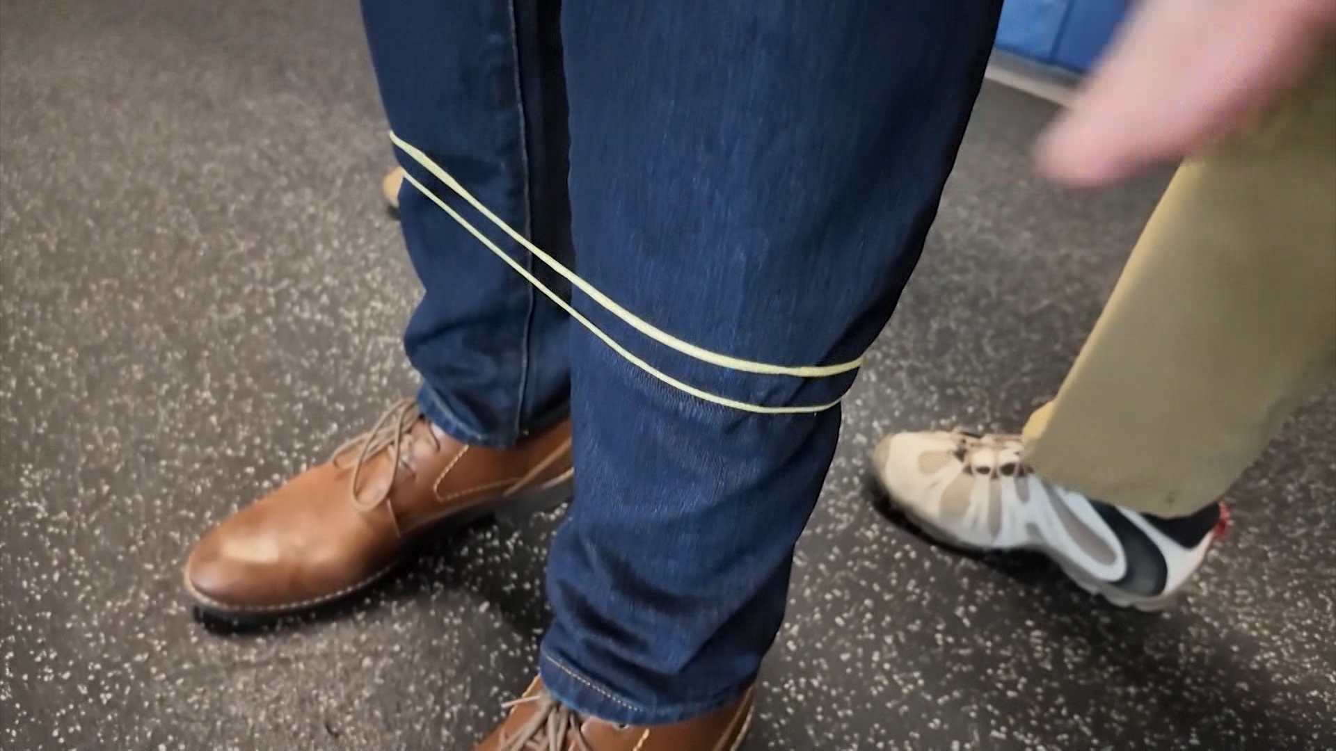 Pearland Police demonstrate 'Batman-like' snaring device that rapidly ...