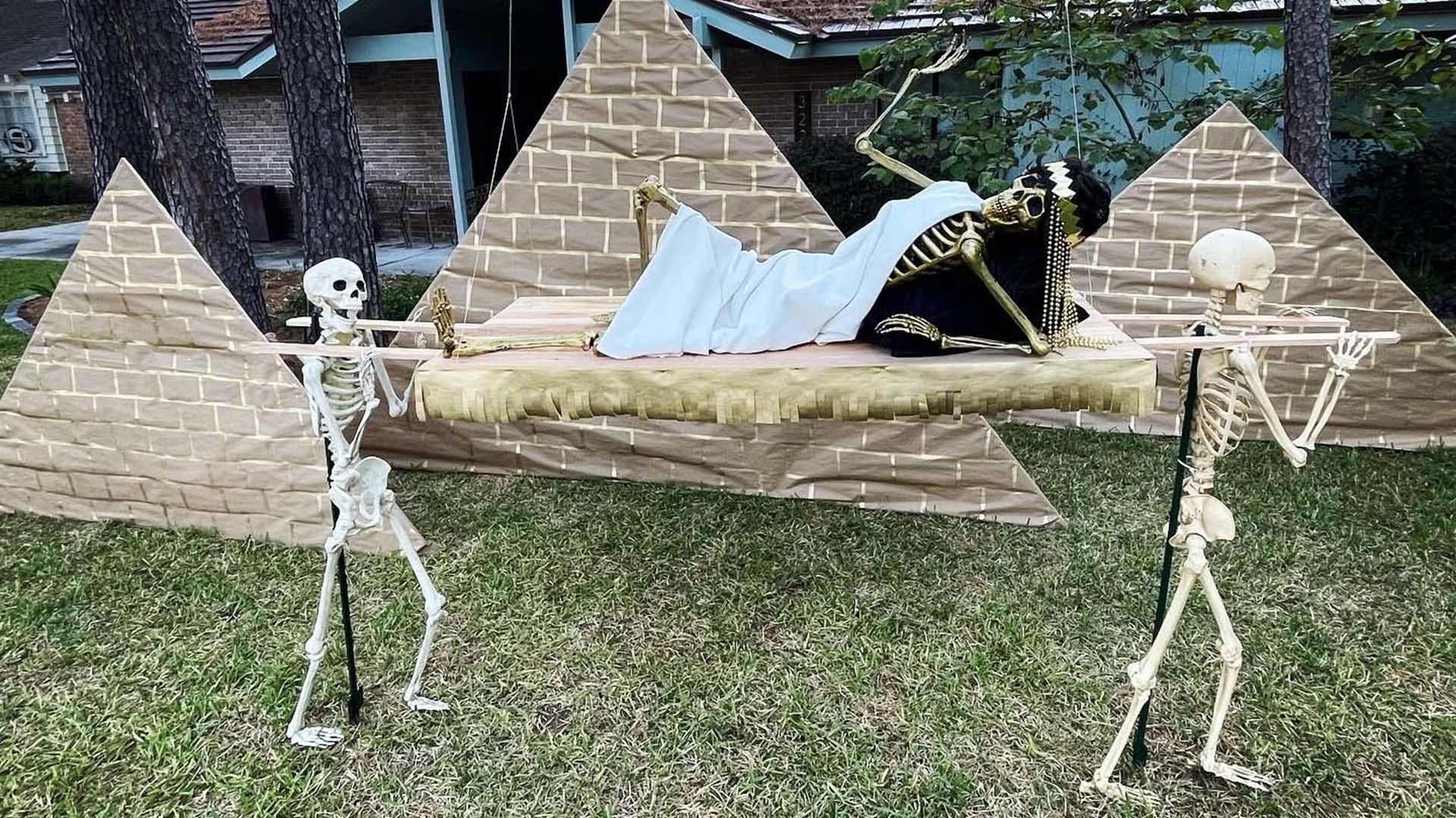 Elaborate skeletons display in west Houston changes daily | khou.com