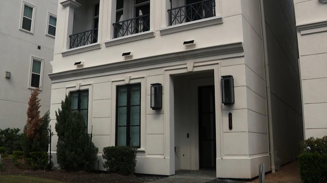 Chewy jobs in Houston: New fulfillment center on Crosby Hwy hiring ...