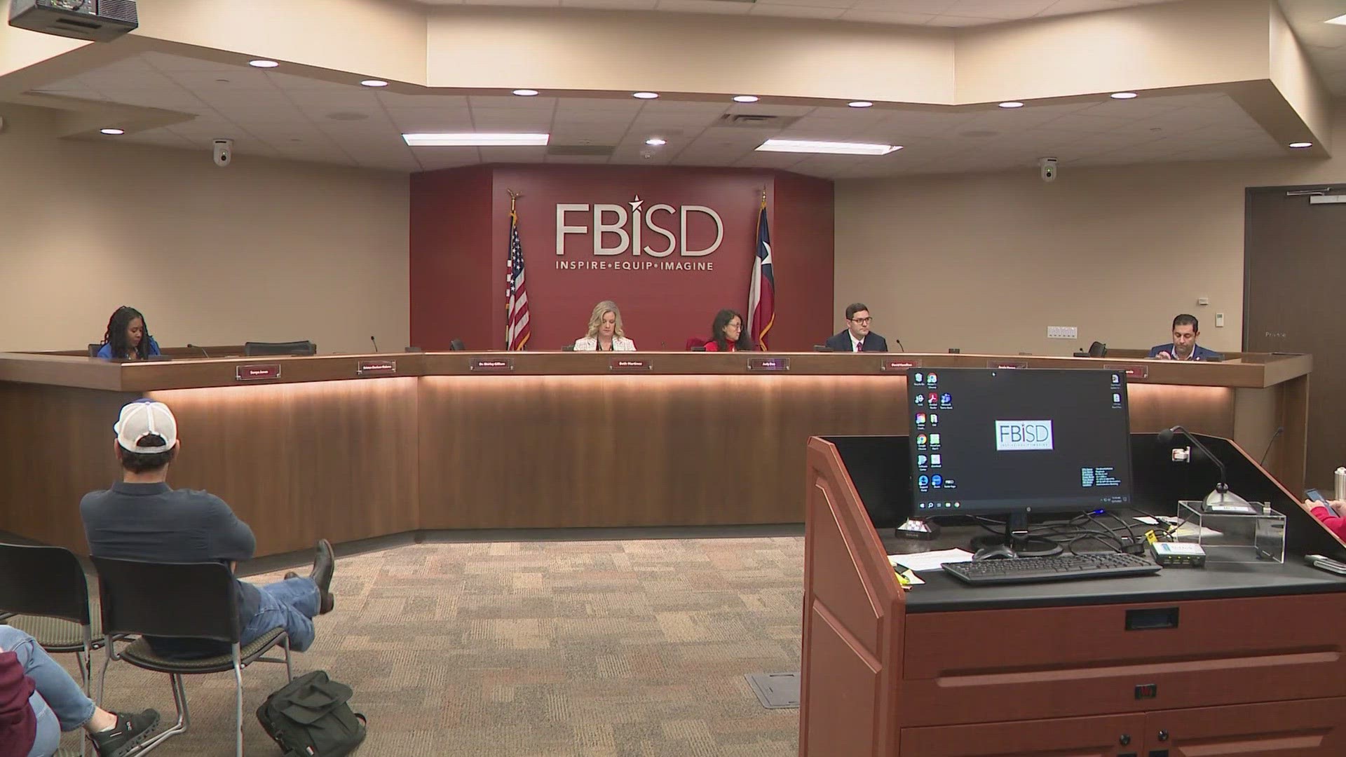 Fort Bend ISD board unanimously approves finalist in search for ...