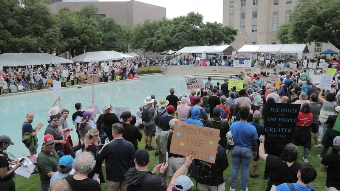 Houston protest: Hundreds protest Trump over government downsizing ...