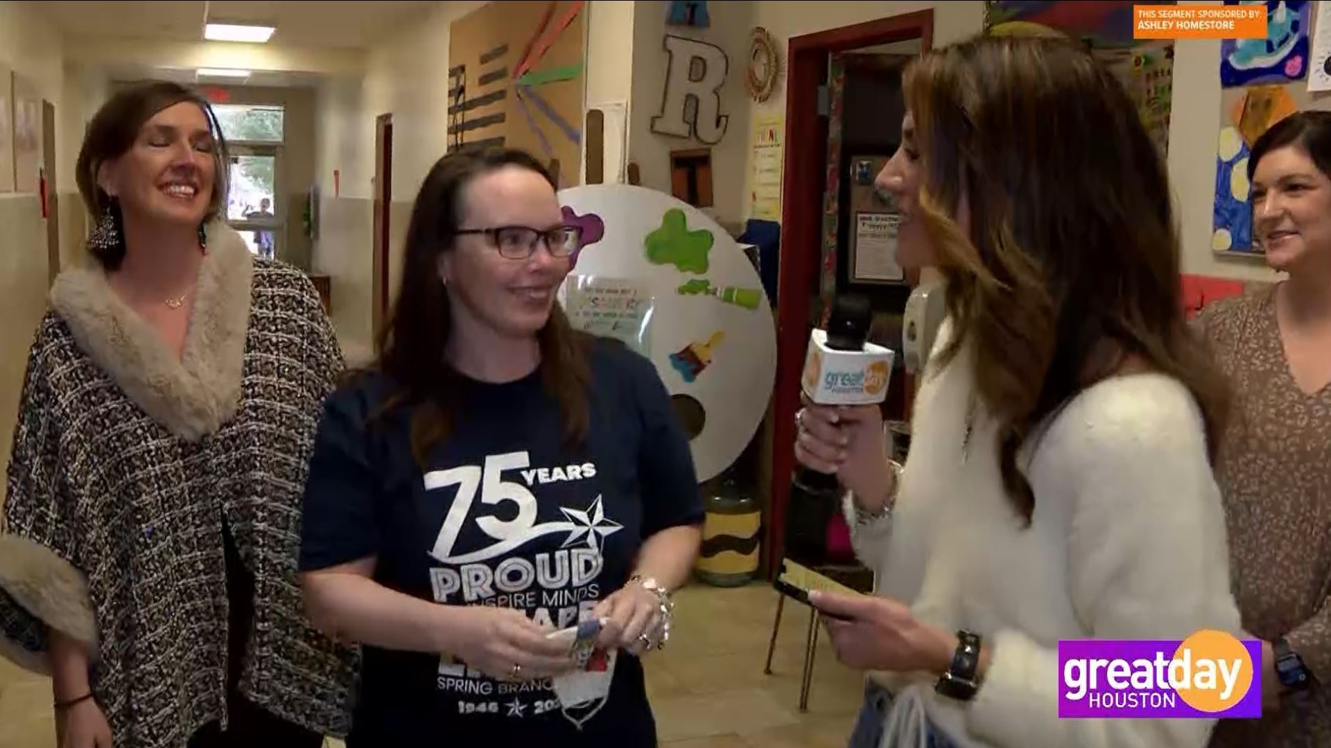 Ashley Red Apple Teacher of the Year Award | khou.com