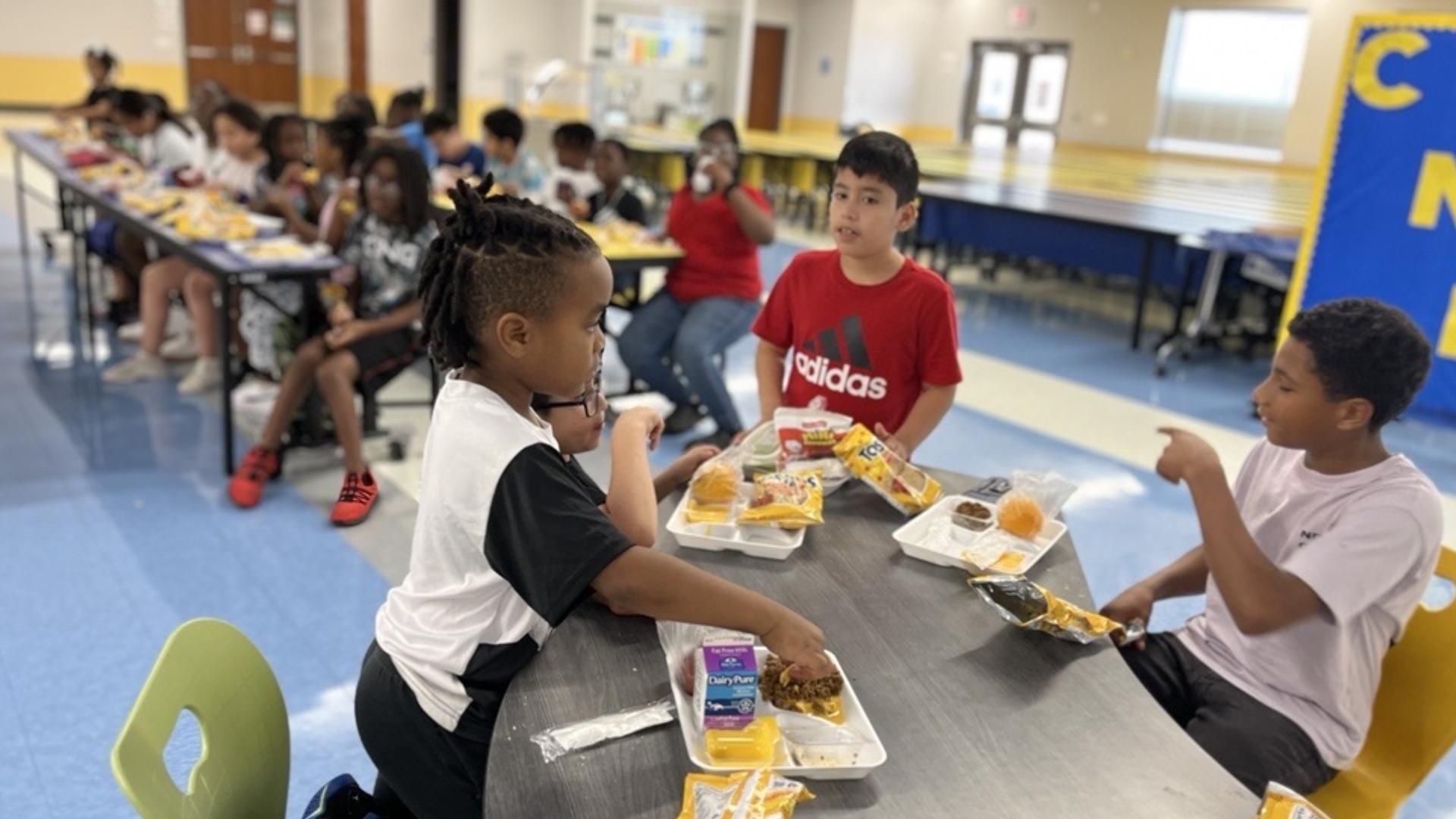 Beryl drives: Where to find free food, water, ice in Houston | khou.com