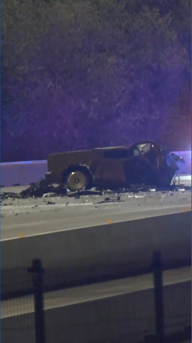 2 dead in fiery wrong-way crash on Katy Freeway, police say | khou.com