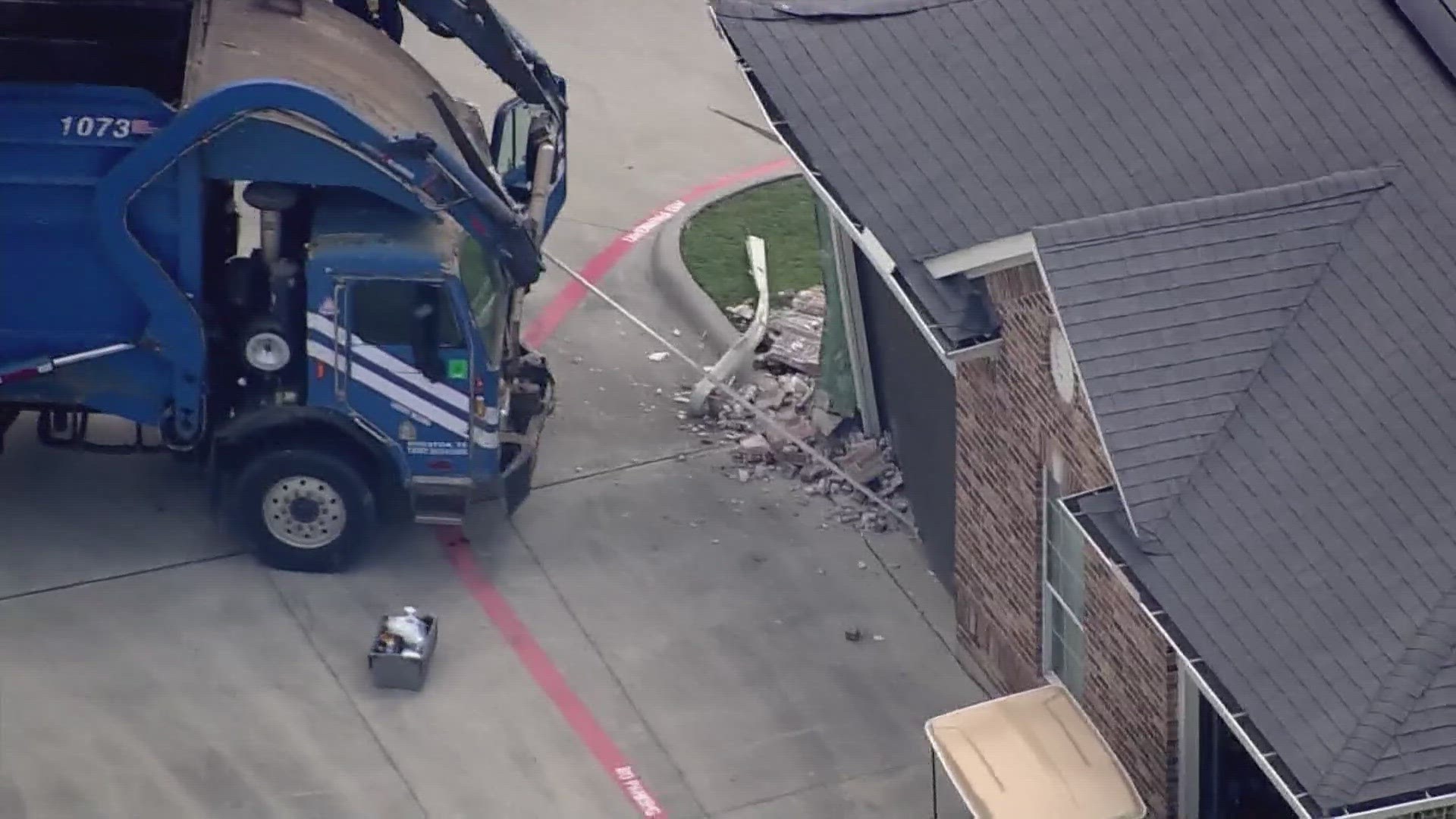 Garbage truck driver hurt in crash | Houston, Texas news | khou.com