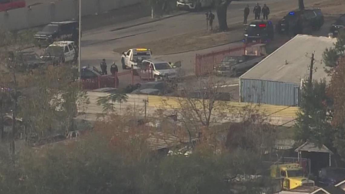 Wild police chase in southeast Houston ends with suspect in custody ...