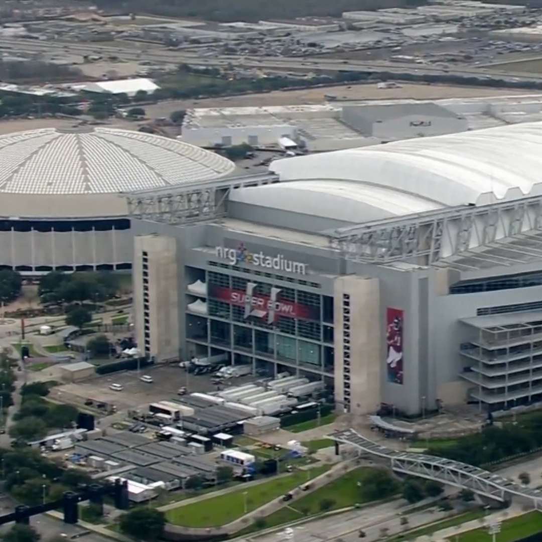 Suspects netted more than $200K in parking lot scheme at NRG Park ...