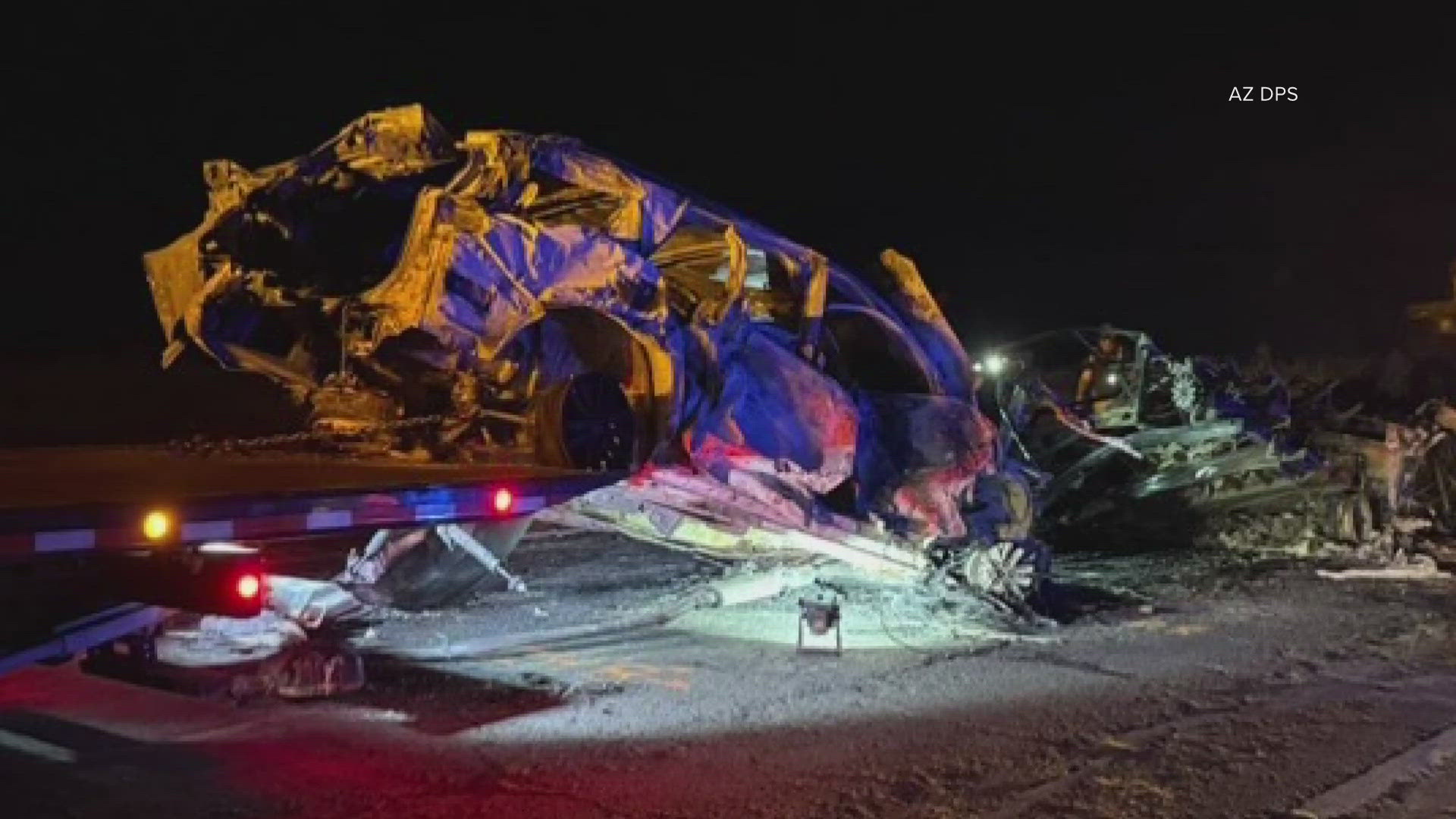 Six people killed in muti-vehicle wreck in Arizona | khou.com