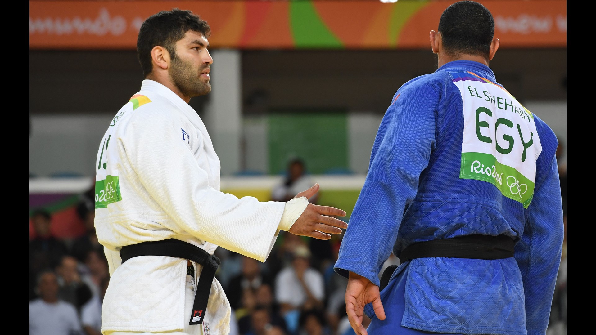Egyptian judo athlete sent home after refusing to shake hands | khou.com