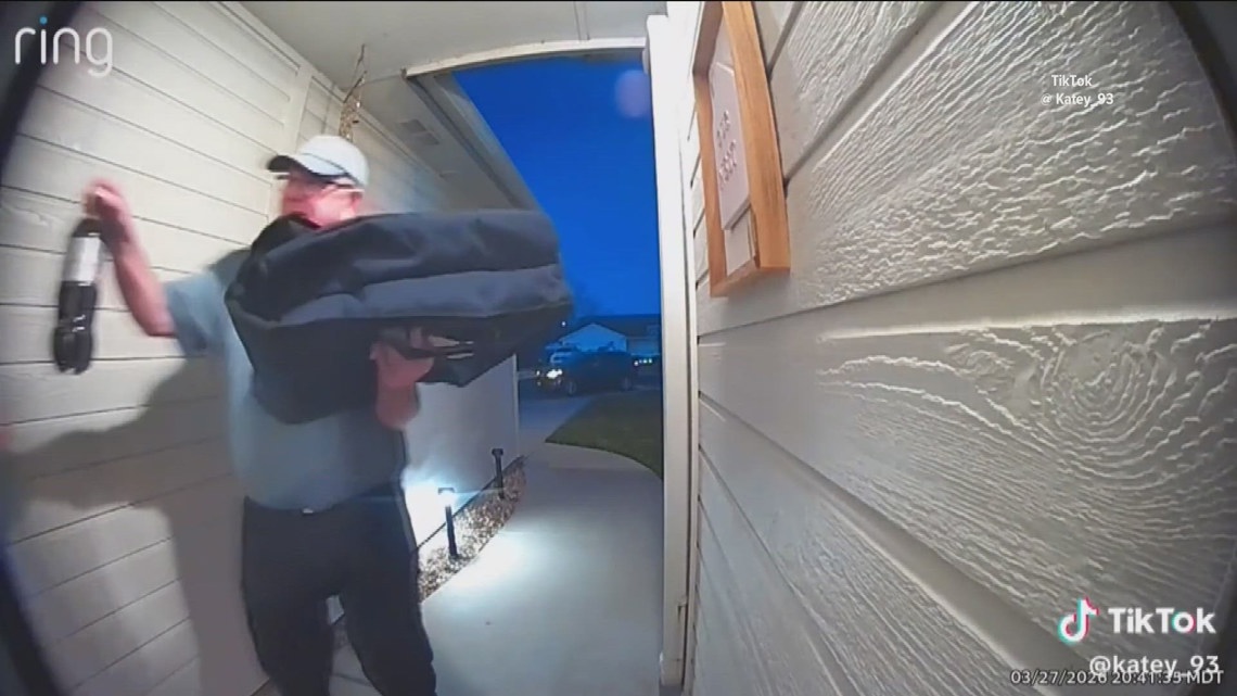 Tip of a lifetime: Delivery driver's act of kindness goes global | khou.com