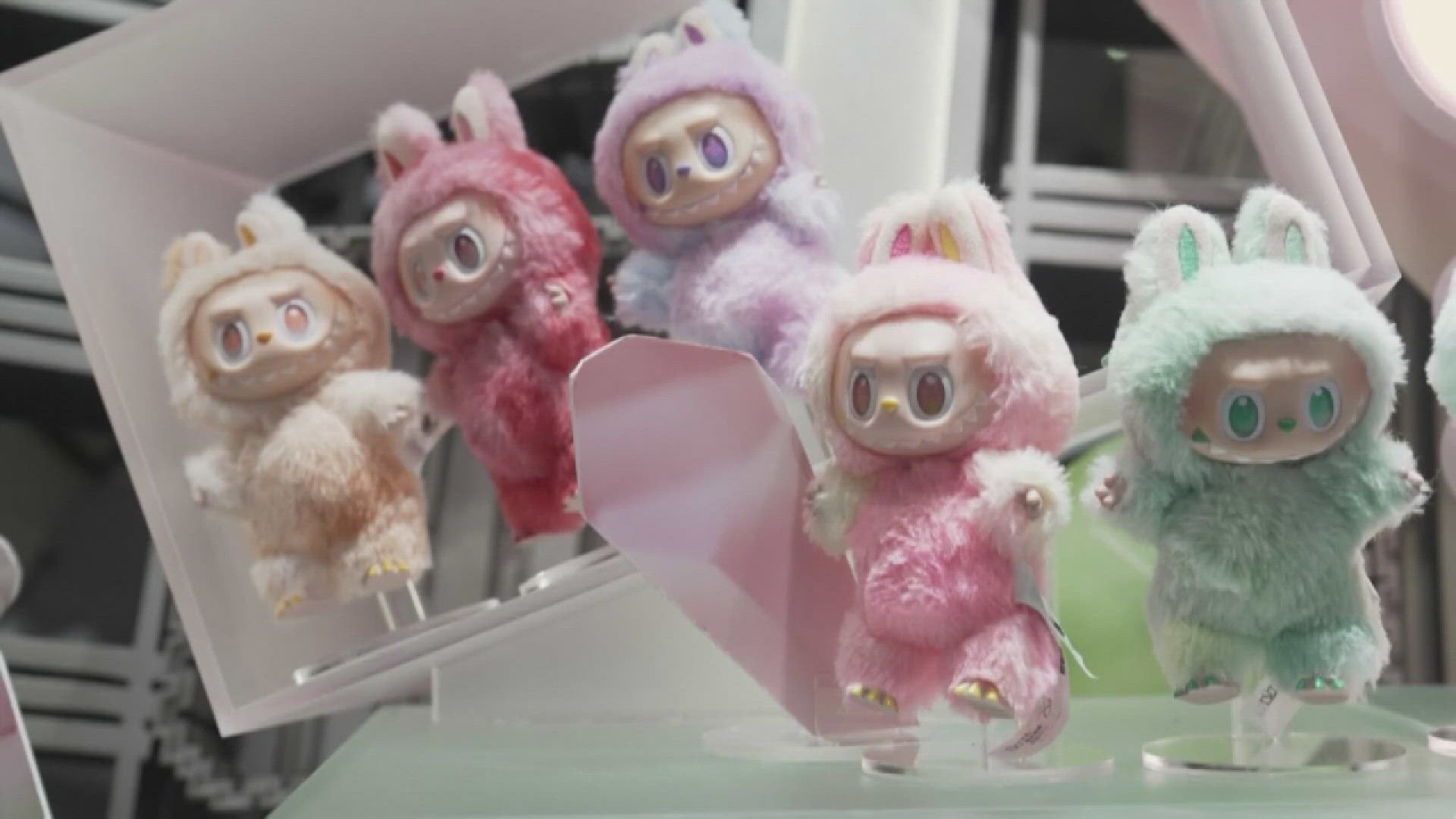 Labubu is coming to the Macy's Thanksgiving Day Parade | khou.com