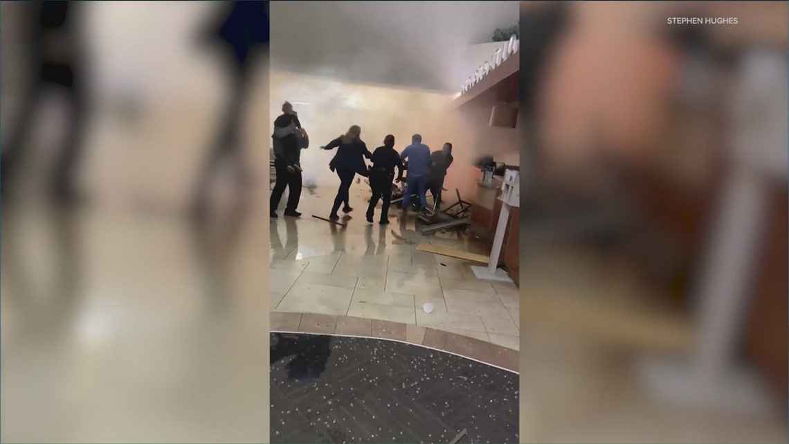 Car crashes into Austin emergency room | khou.com