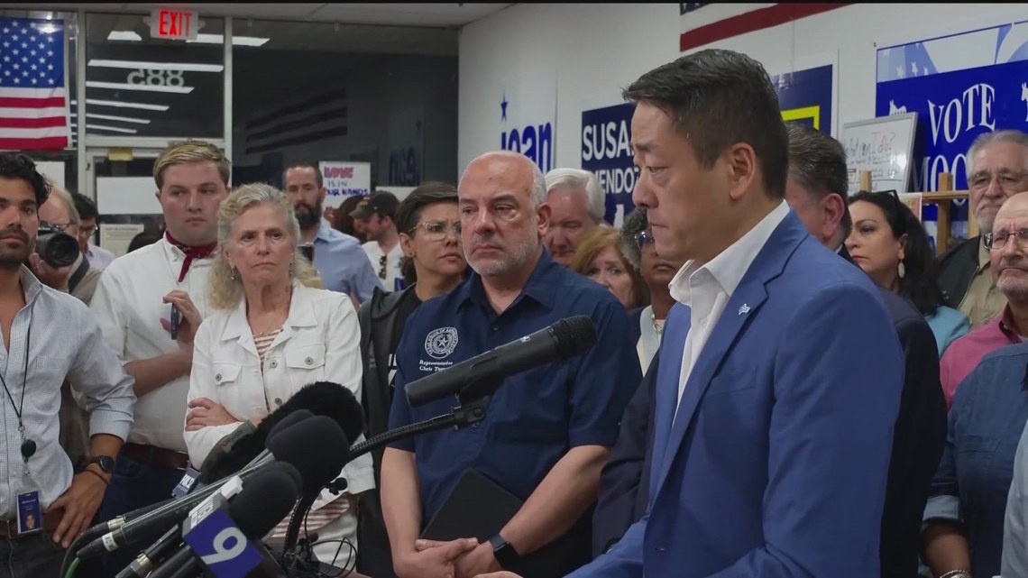 Here's how many Texas representatives attended Monday's House meeting ...