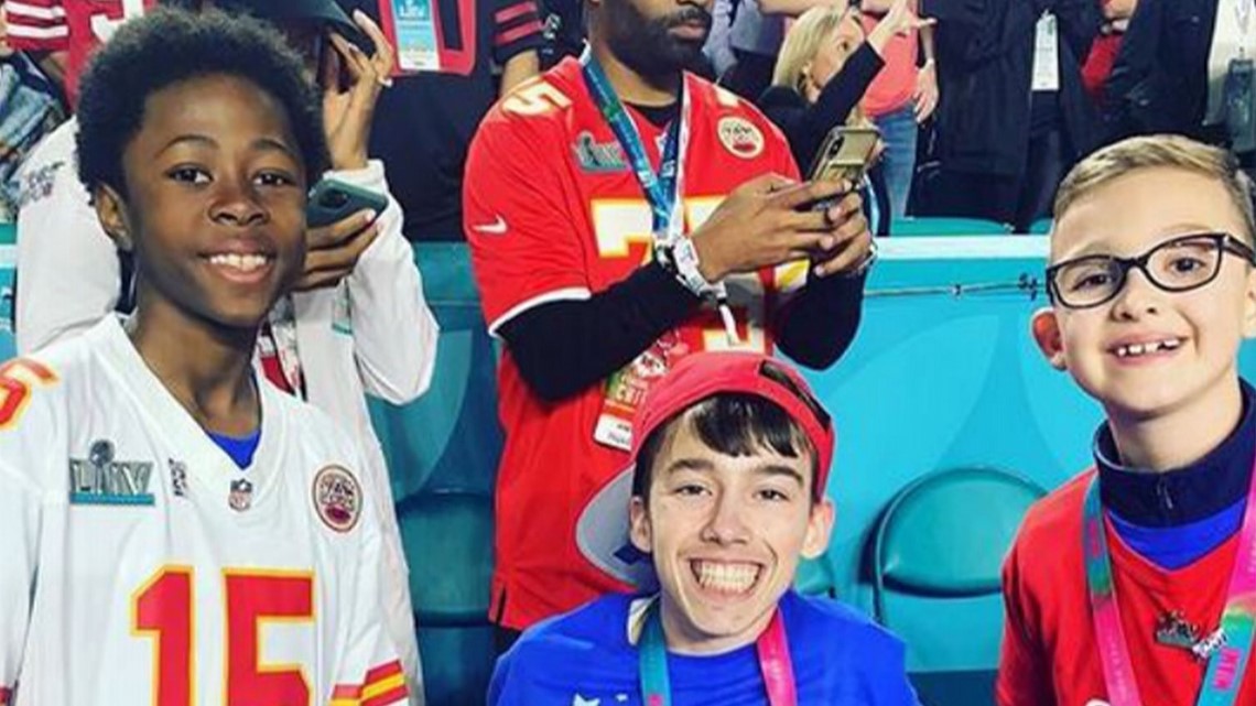 PHOTOS: Austin Make-A-Wish kid goes to Disney World with Patrick ...