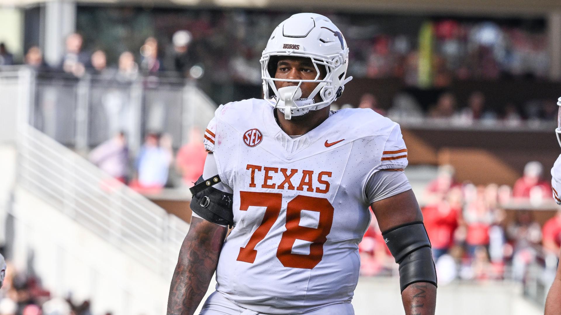 Texas Longhorns running back Blue declares for NFL Draft | khou.com