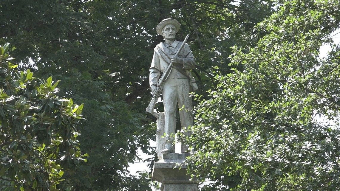 Confederate statue to remain on Gregg County Courthouse lawn | khou.com