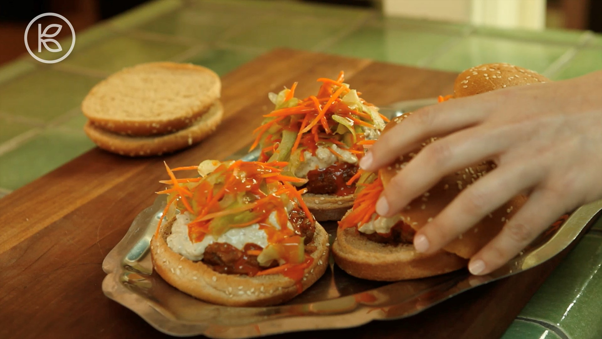 Combine hot wings and a burger for a great summer recipe | khou.com