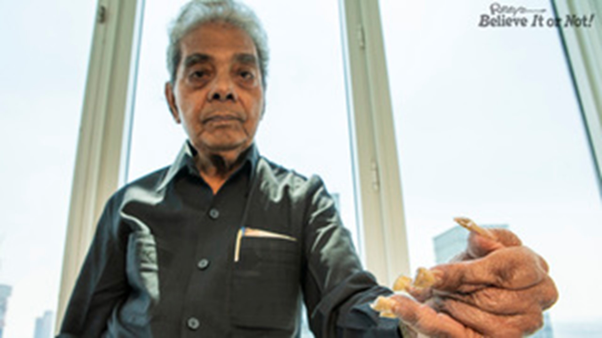 World record holder cuts nails for first time in 66 years | khou.com