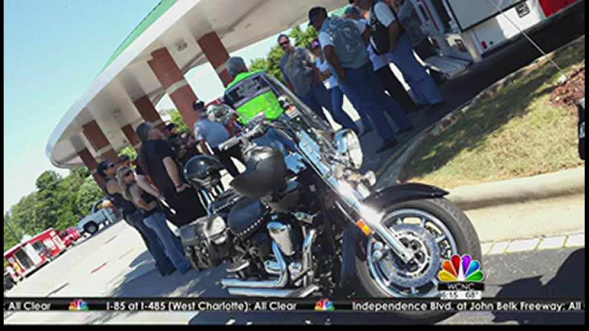 Brazen blue collar Buc-ee's bandit caught on camera | khou.com