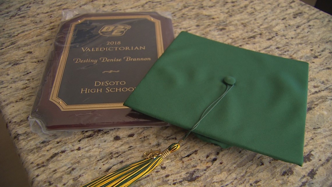 Valedictorian stripped of title after DeSoto ISD admits ranking ... Valedictorian stripped of title after DeSoto ISD admits ranking ...