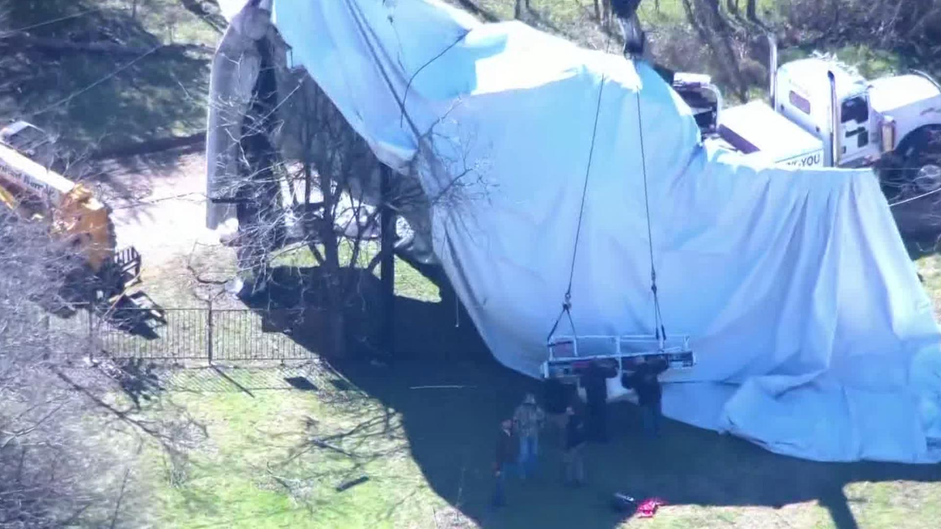 'It’s not a hot air balloon' | Radar blimp crashes east of Dallas ...