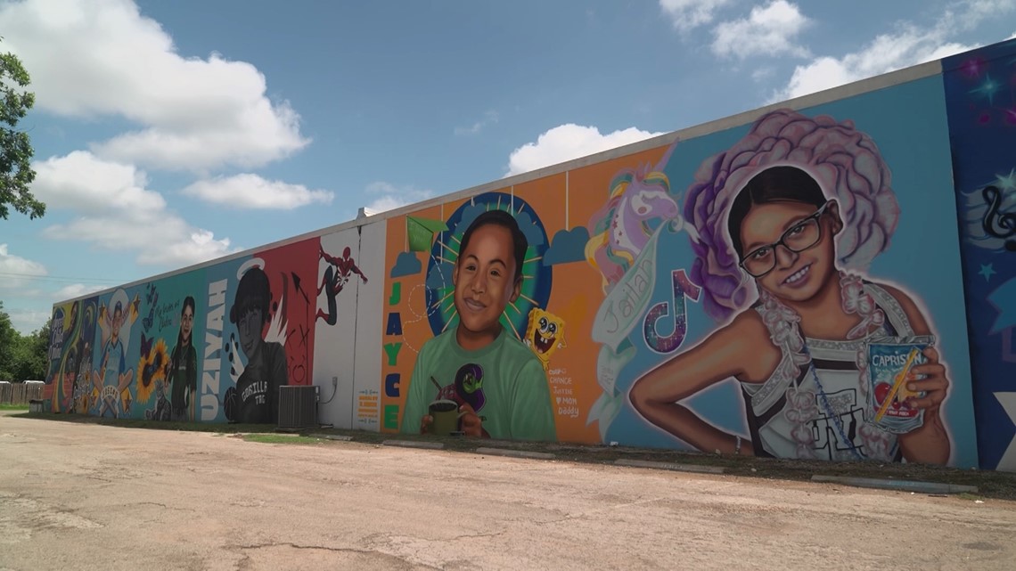 Uvalde artist wants murals downtown permanently | khou.com