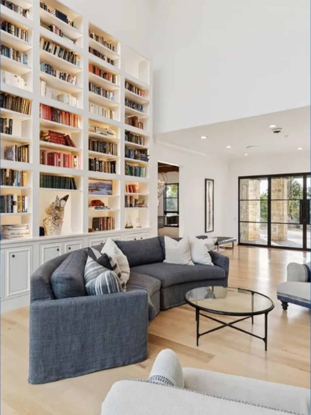 Glenn Beck sells DFW mansion ahead of move out of Texas | khou.com