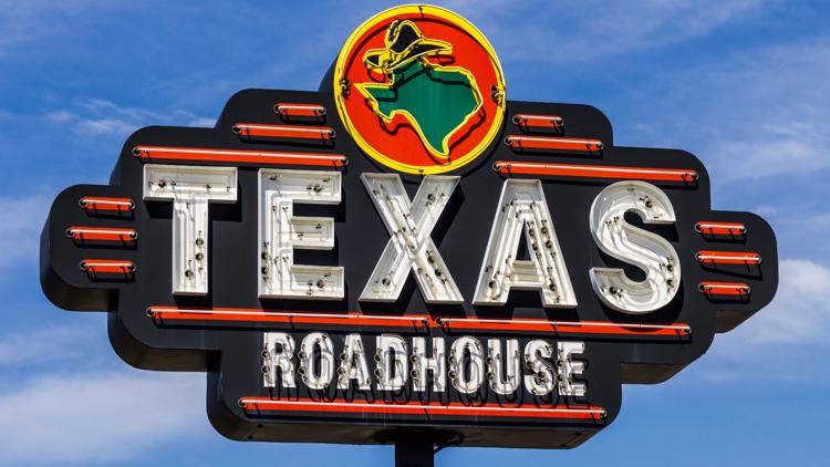 Texas Roadhouse closing its first-ever restaurant location | khou.com