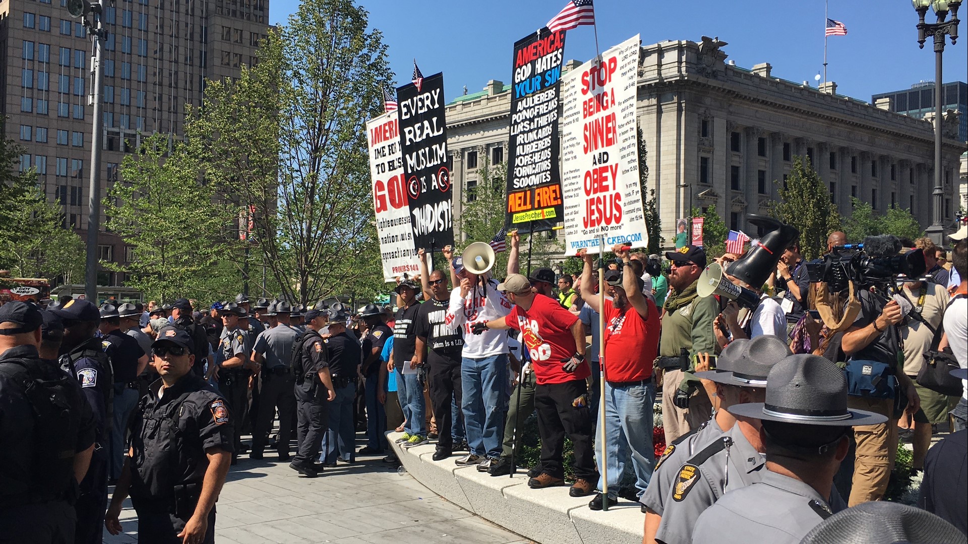 Demonstrators crowd Public Square on Day 2 of the RNC | khou.com