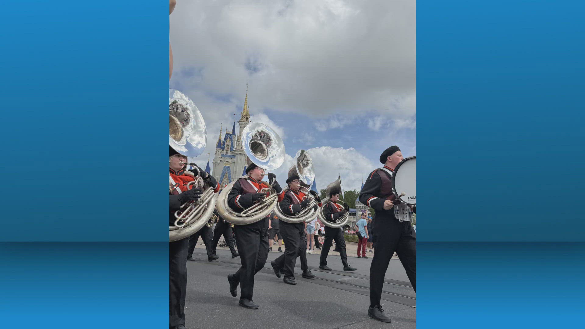 Ohio high school band marches on after instruments stolen during Disney ...