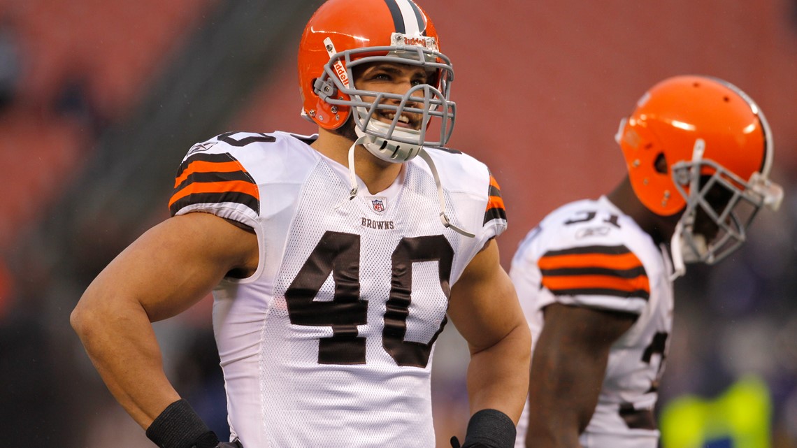 Former Browns RB Peyton Hillis off of ventilator after accident | khou.com
