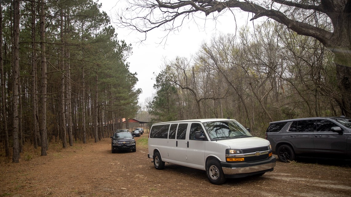 Jury visits crime scene before closings in Murdaugh trial | khou.com