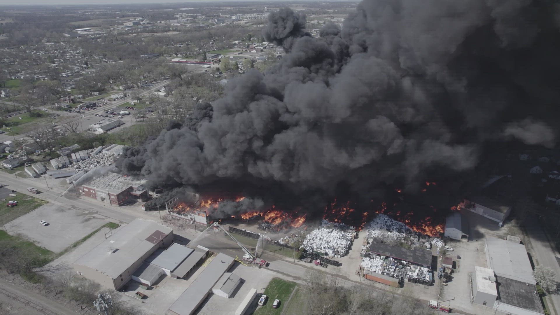 Plastics recycling fire in Richmond plant prompts evacuations | khou.com